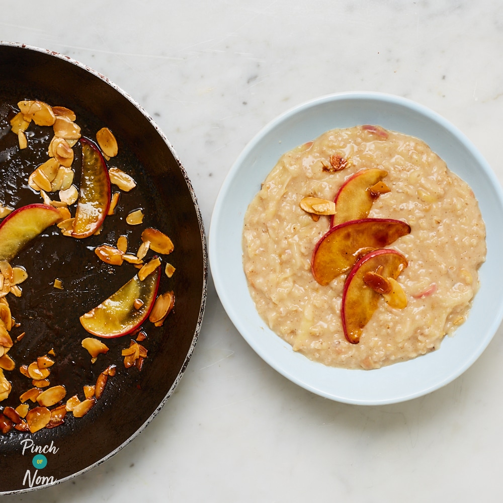 Apple Pie Porridge - Pinch Of Nom